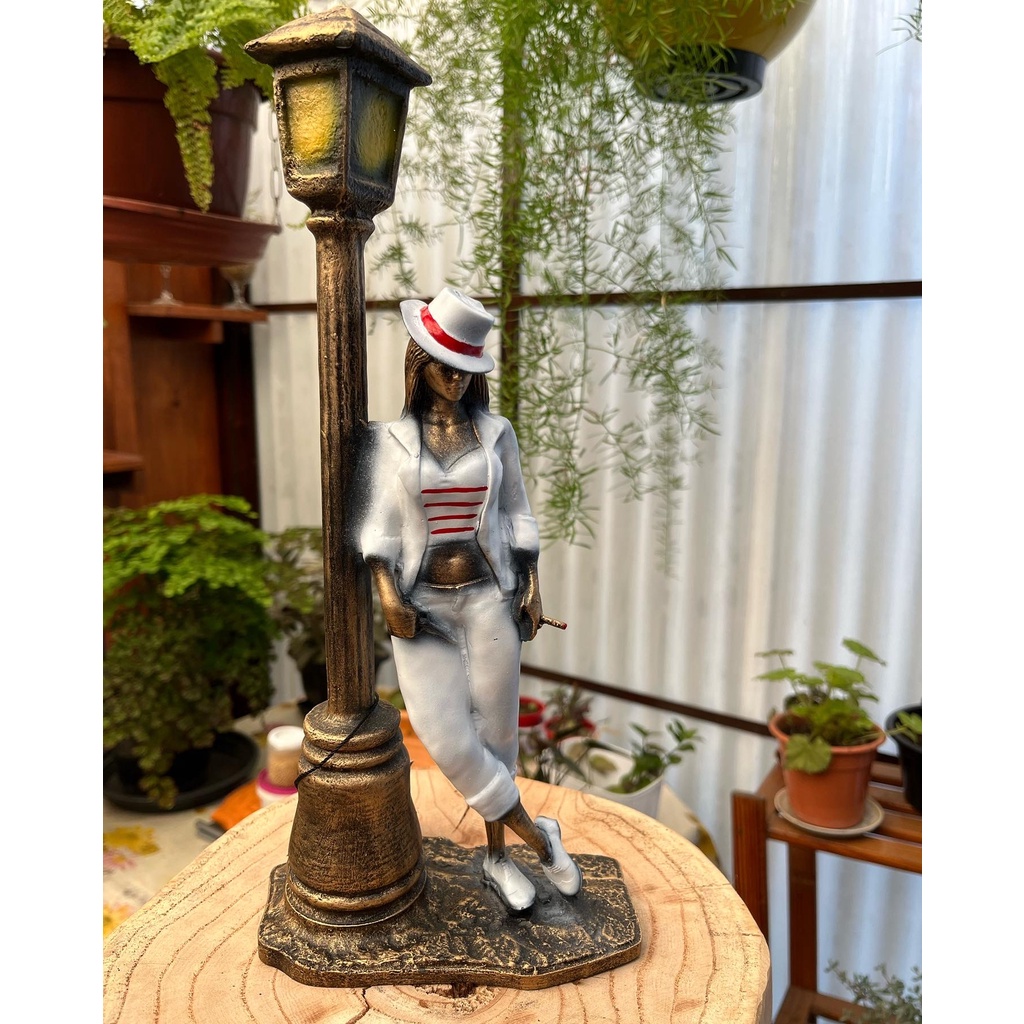 Escultura De Maria Navalha Em Resina 30 Cm | Shopee Brasil Escultura De Maria Navalha Em Resina 30 Cm | Shopee Brasil