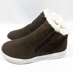 Tênis bota peluciada Botinha forrada com pelos Camurça café | Shopee Brasil