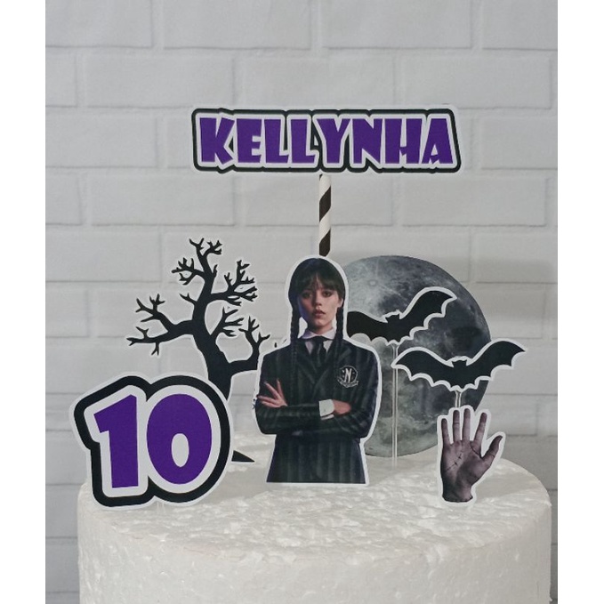 Topo de bolo Wandinha - Desconto no Preço