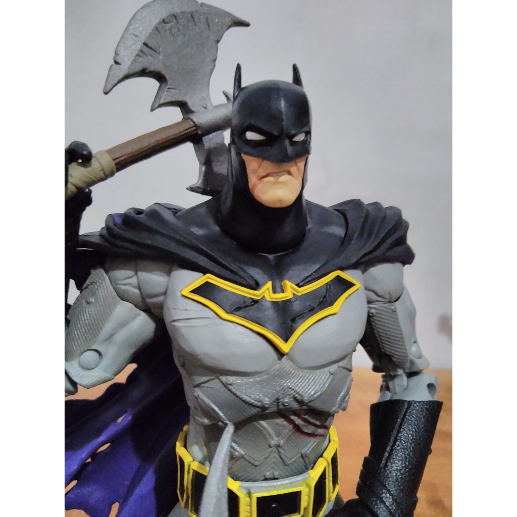 Batman Battle Damaged McFarlane Toys DC Multiverse | Shopee Brasil