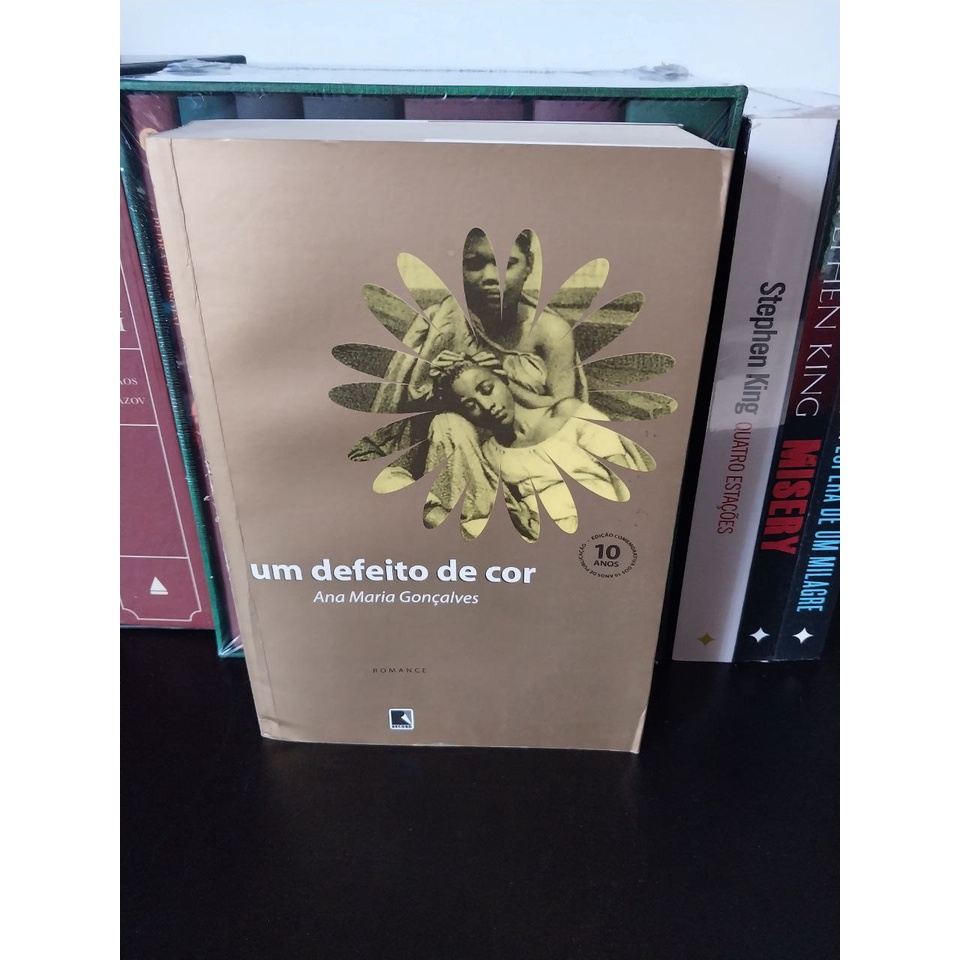 Livro Um defeito de cor. Autora Ana Maria Gonçalves. | Shopee Brasil