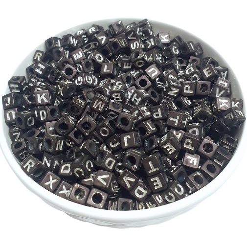 200 Unidades de Miçanga Entremeio Letras Quadradas Alfabeto PRETO ...