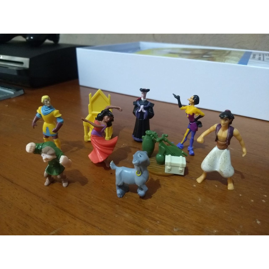 Bonecos disney - Nestlé | Shopee Brasil