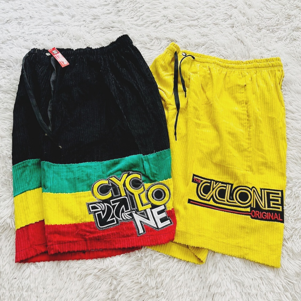 Kit 2 Bermudas Da Cyclone Veludo Monstras Top New | Shopee Brasil