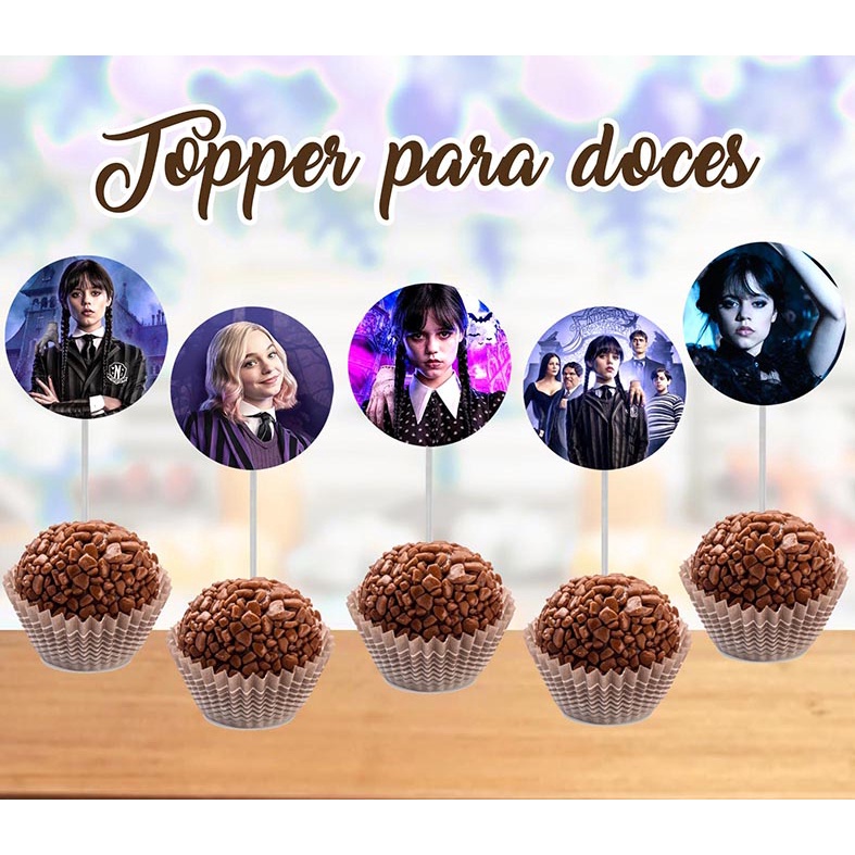 Topper Wandinha para docinho / cupcake | Shopee Brasil