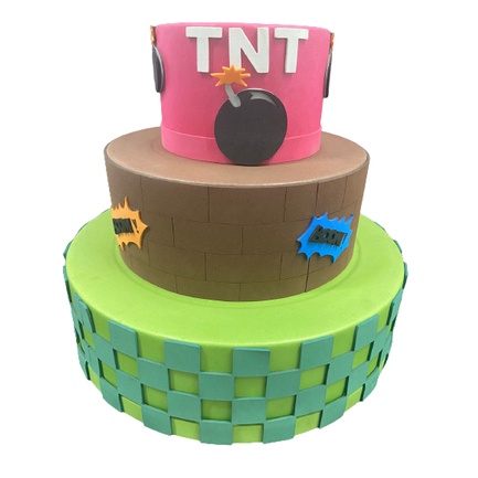 Bolo Fake Cenográfico de Isopor Moldado No Eva - Jogo Pixel TNT ...