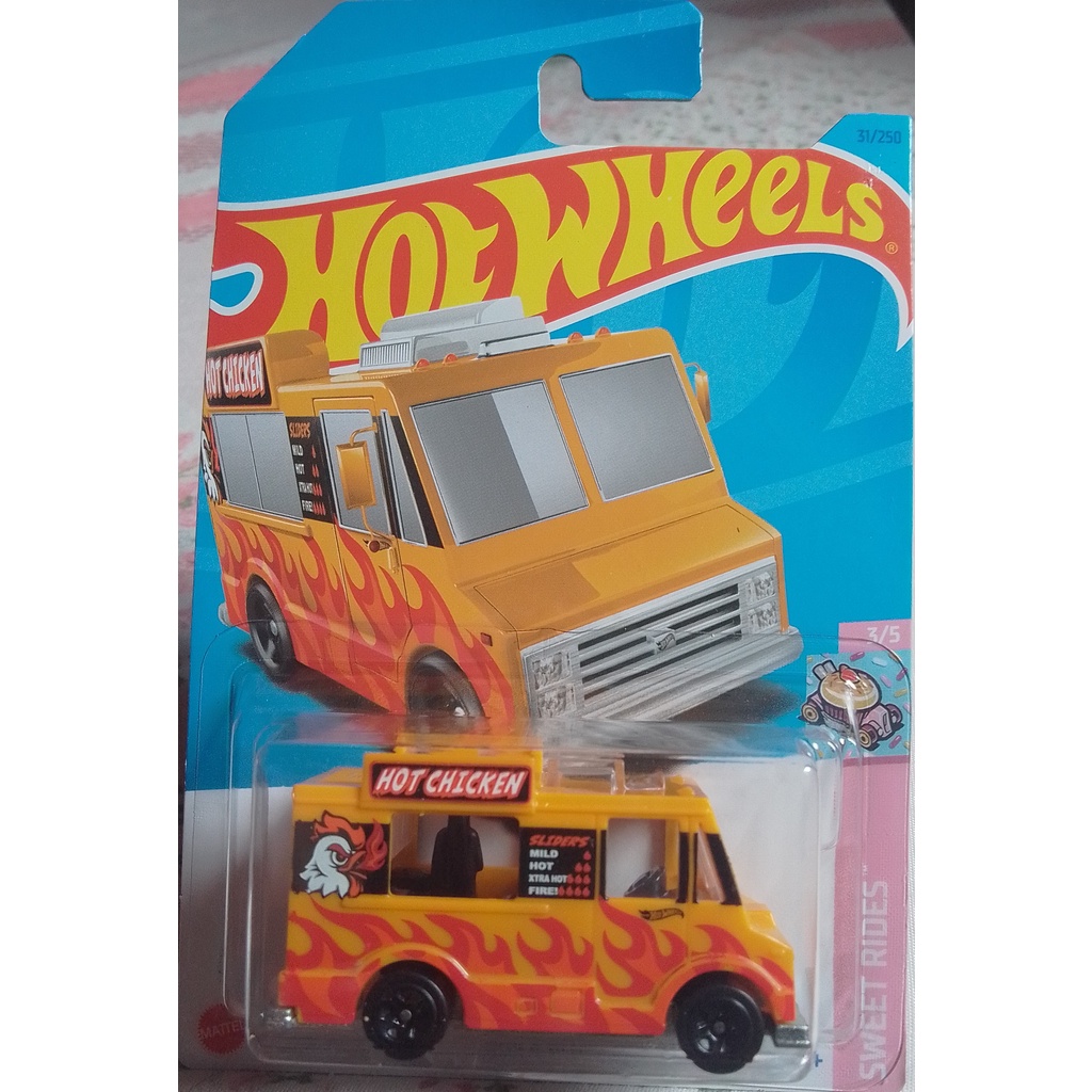 Hot Wheels Quick Bite Hot Chicken - 2023 - Sweet Rides | Shopee Brasil