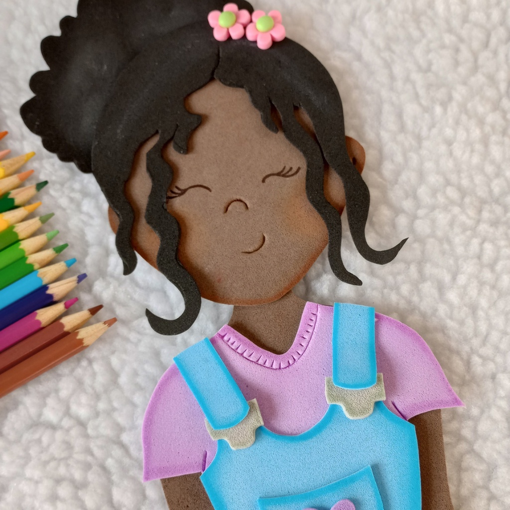 Aplique menina Bella em EVA personalizado | Shopee Brasil