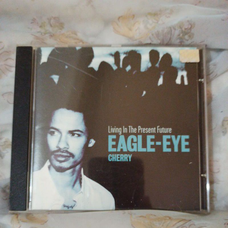 cd living in the present Future Eagle - eye cherry | Shopee Brasil