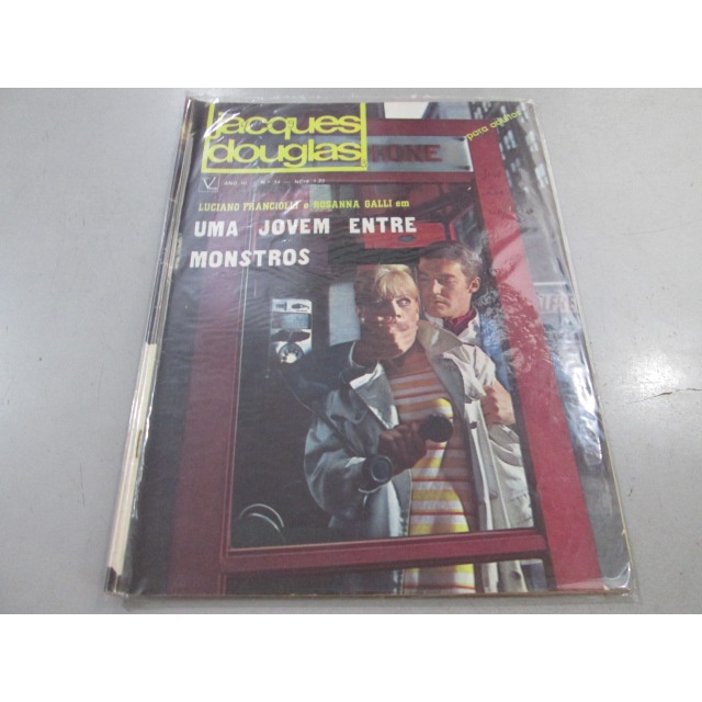 Fotonovela Jacques Douglas 34 - Uma Jovem Entre Monstros | Shopee Brasil