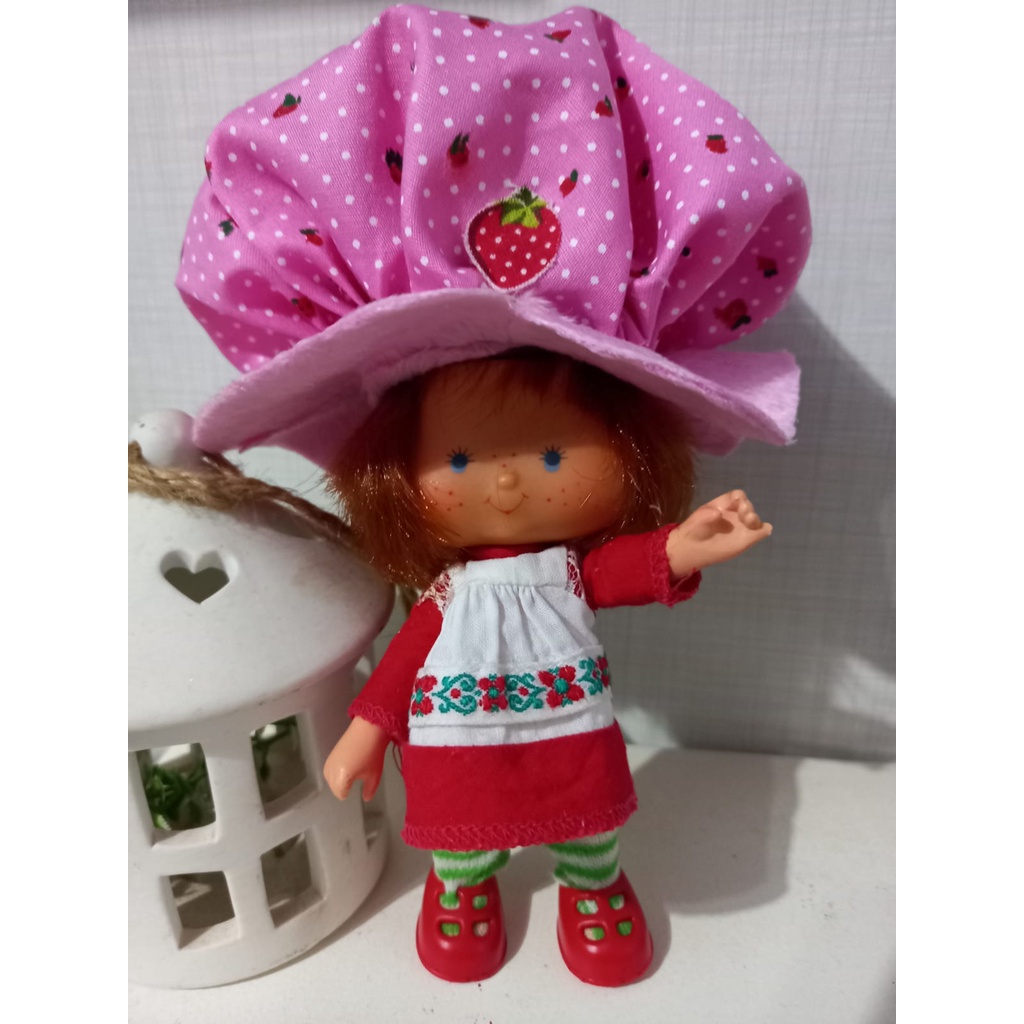 Boneca Moranguinho anos 80 da Estrela | Shopee Brasil