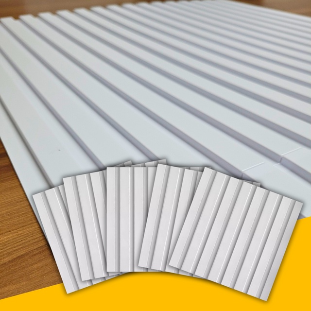 Placa Pvc Parede Sala Quarto 3D Estilo Ripado 50x50 Premium Branco ...