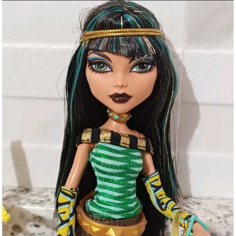 Boneca Monster High Cleo de Nile School Out - Escorrega o Preço