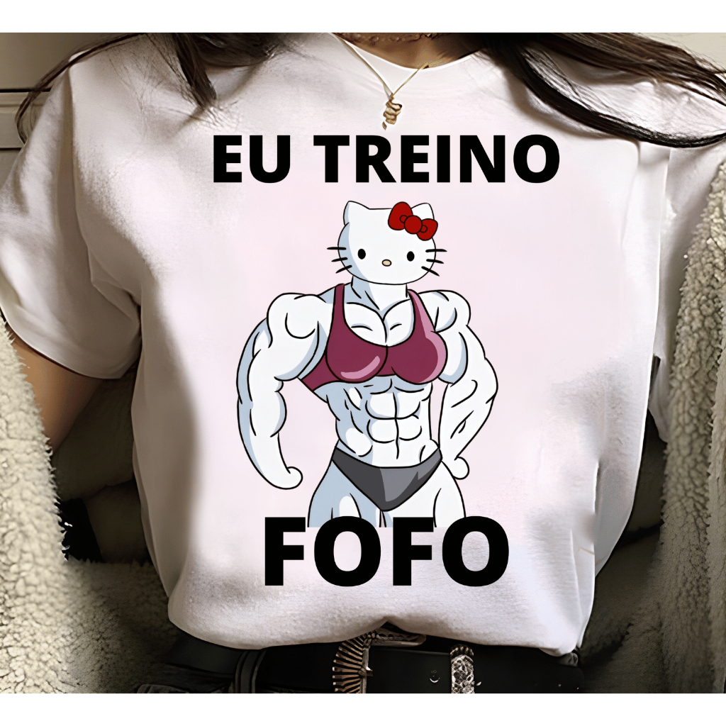 Camiseta Eu Treino Fofo Hello Kitty Maromba Meme Divertido Letra Preta - Corre Que Ta Baratinho