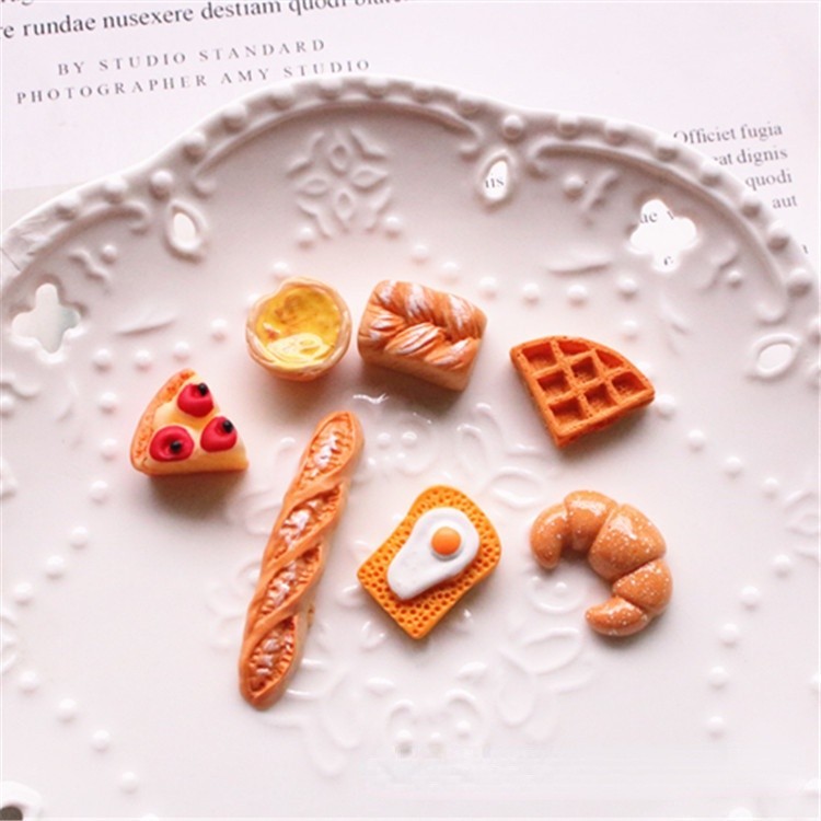 Bonito Croissant croccs Acessórios Encantos Ovo Tart Sobremesa Jibbits ...