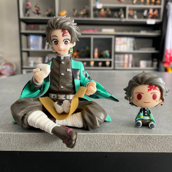 Conjuto Demon Slayer Figure Grande + Chibi Kimetsu no Yaiba Tanjiro ...