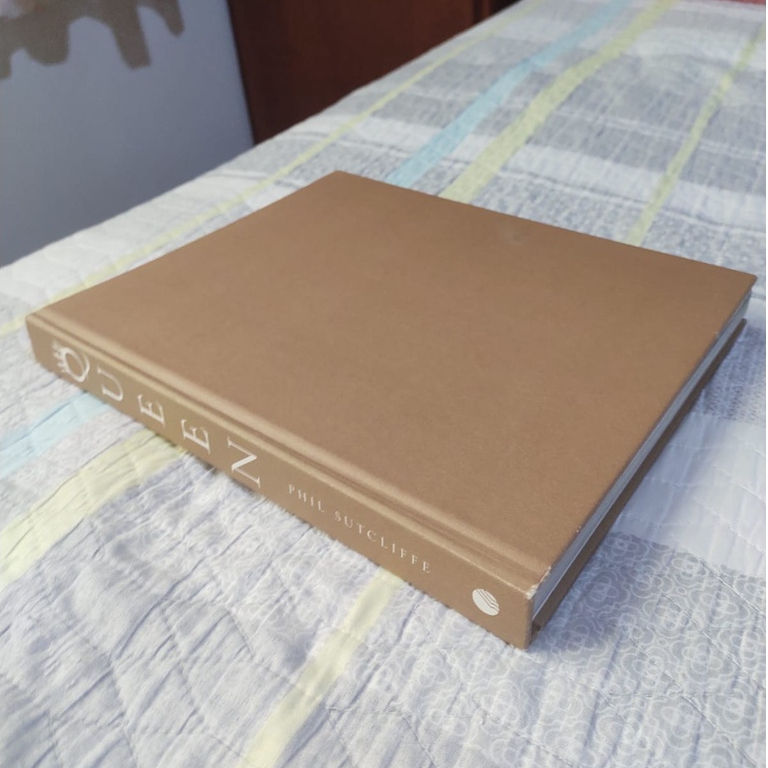 LIVRO COLECIONADOR - QUEEN - HISTÓRIA ILUSTRADA DA MAIOR BANDA DE ROCK ...