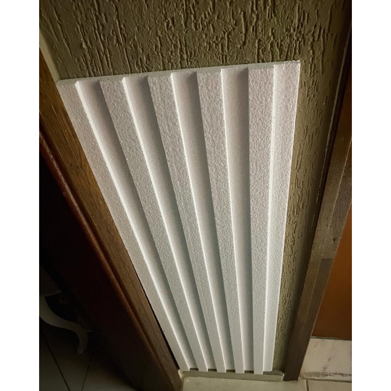 painel Ripado de isopor 1 Metro Lambri Lambriu - Desconto no Preço