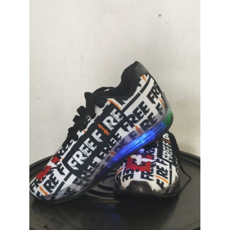 tênis free fire led infantil masculino branco | Shopee Brasil
