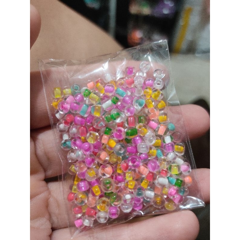 Miçanga 450 pçs Miçangão 6/0 4mm- Pacote com 45 gramas- Super ...