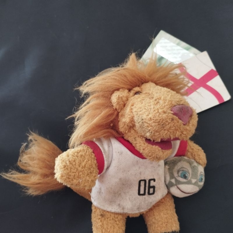 Boneco Mascote oficial da Copa do Mundo 2006 - GOLEO VI | Shopee Brasil