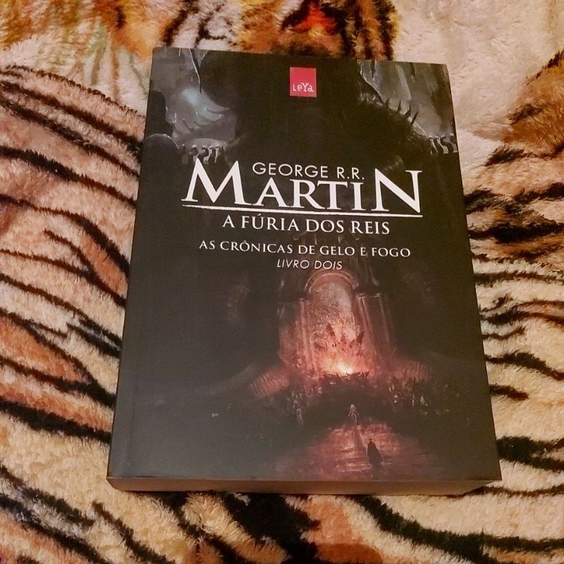 livro A Fúria dos Reis, George RR Martin, Leya 4° edição | Shopee Brasil