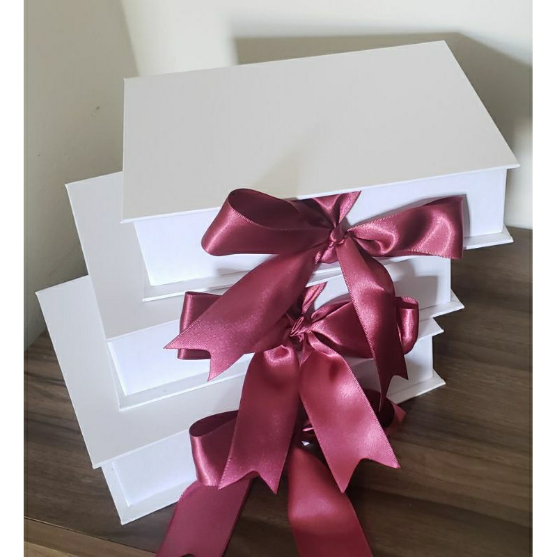 Caixa Box Convite 15x15x5 cm fechamento fita de cetim | Shopee Brasil