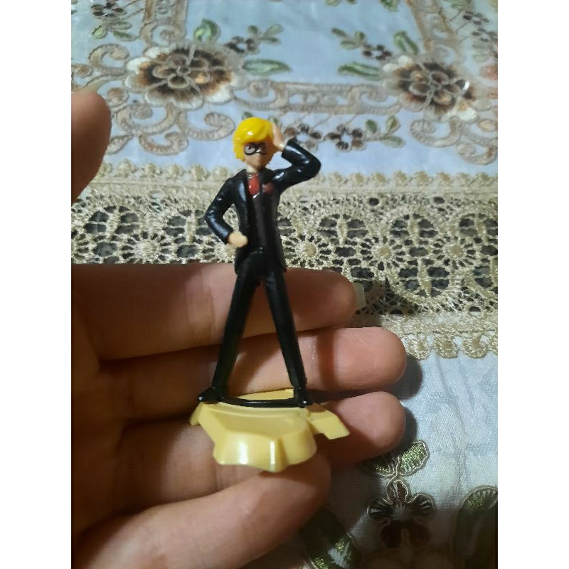 Ladybug Kinder ovo de 2022 Adrien. | Shopee Brasil