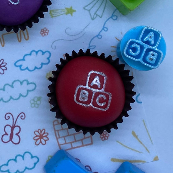 Carimbo Docinhos Brigadeiros ABC | Shopee Brasil