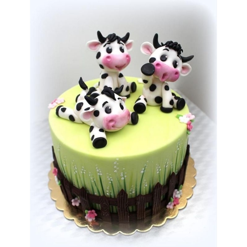 Topo de bolo com 3 mini vaquinhas | Shopee Brasil