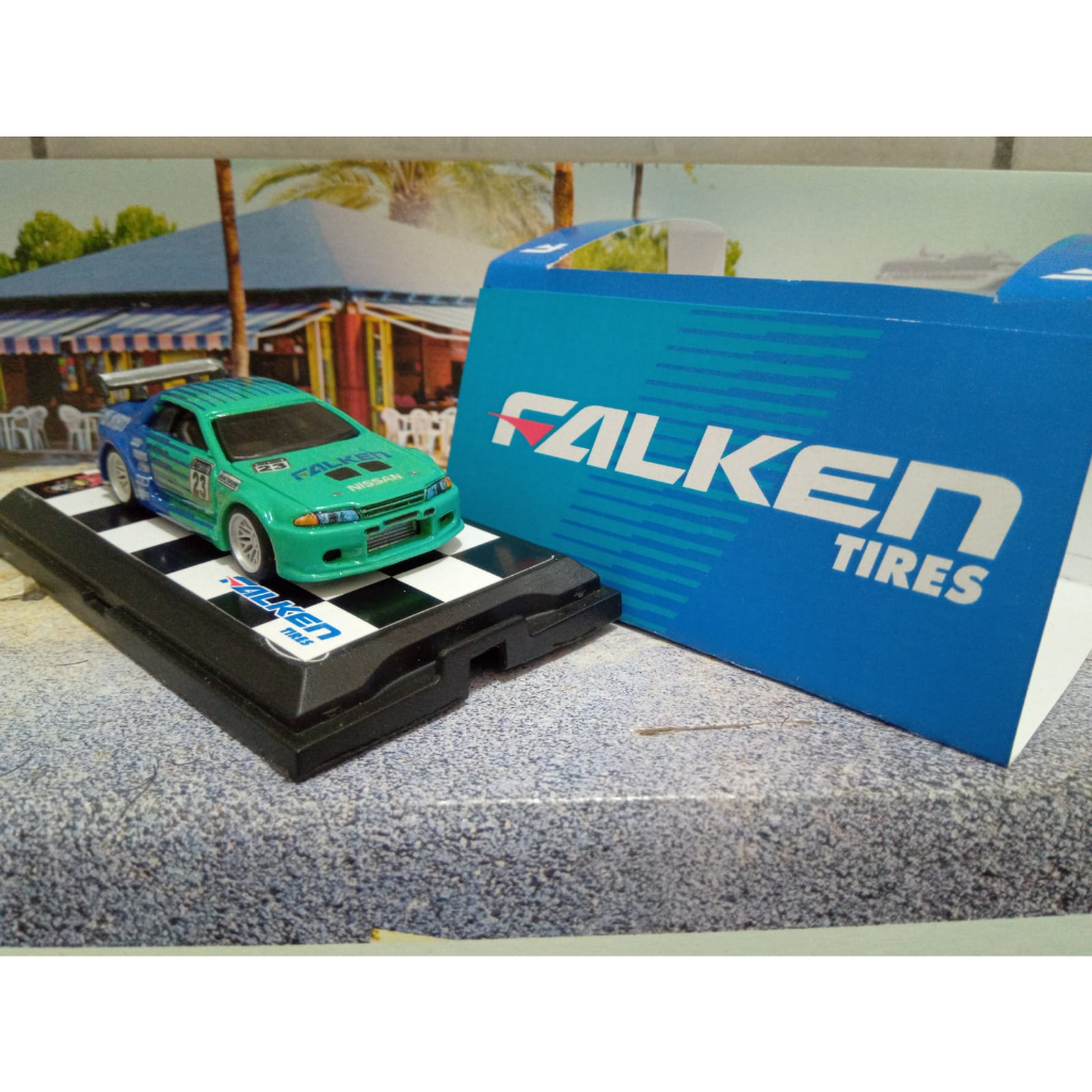 Hot wheels nissan skyline gtr R32 lm custom Falken (pneus de borracha ...