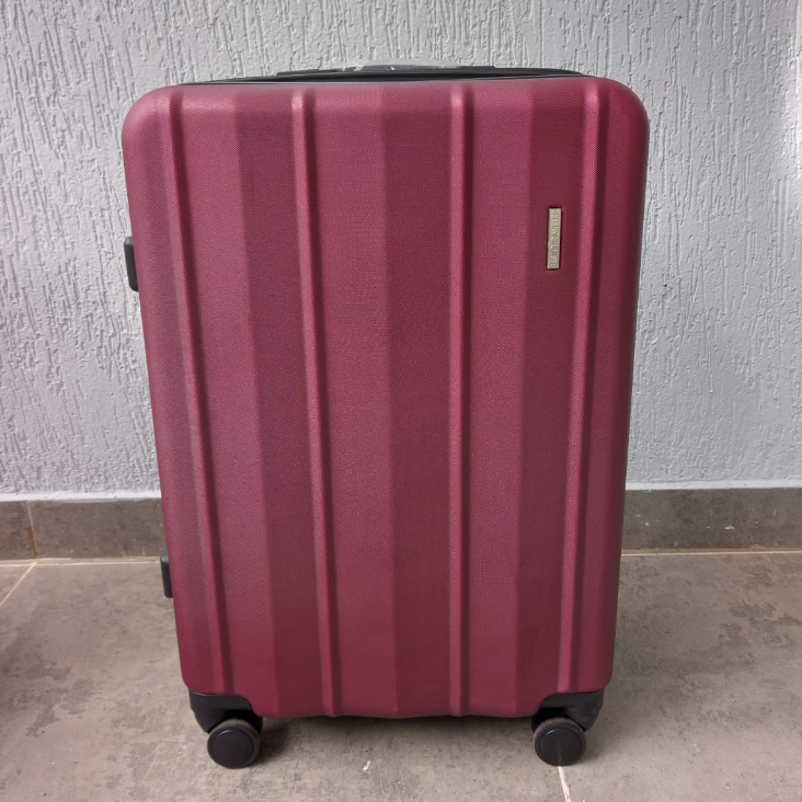 Mala Para Viagem Grande 35 KG Pequim | Shopee Brasil