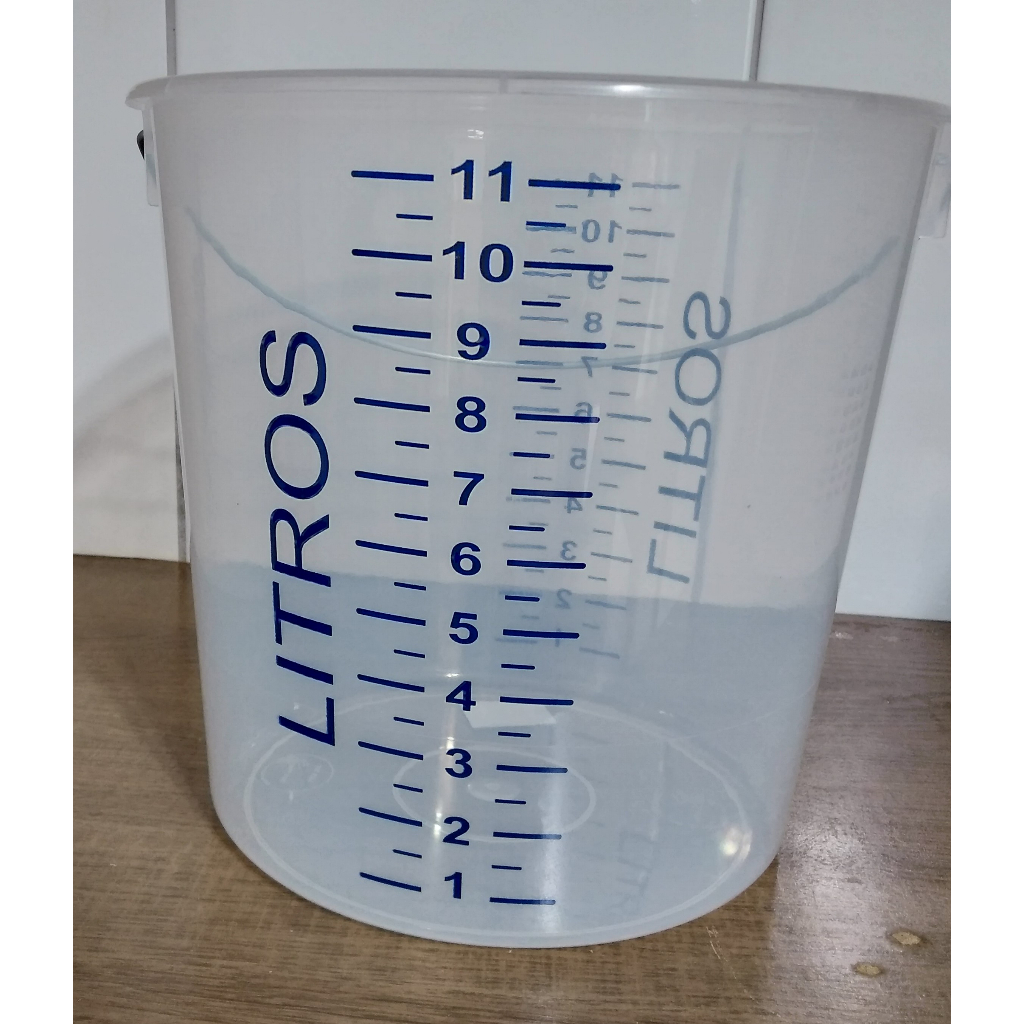 BALDE TRANSPARENTE 12 LITROS COM INDICADOR DE MEDIDAS. | Shopee Brasil