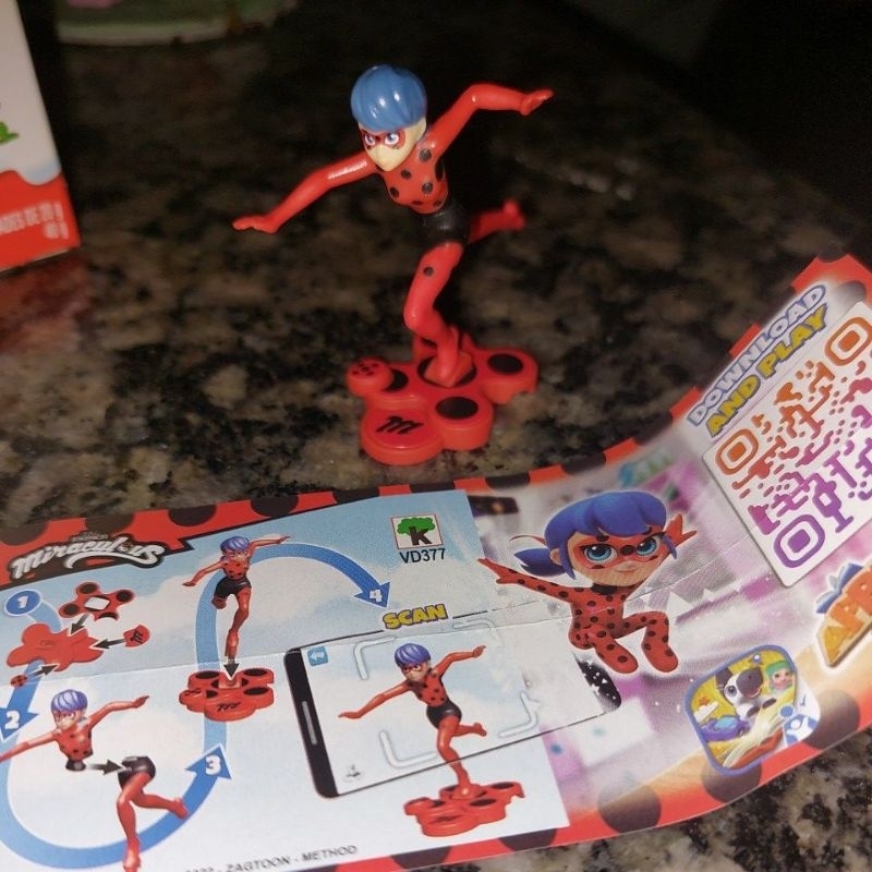kinder ovo miraculous ladybug | Shopee Brasil