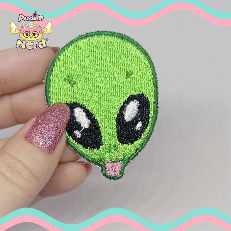UFO Alien verde linguinha fofo com termocolante | Shopee Brasil