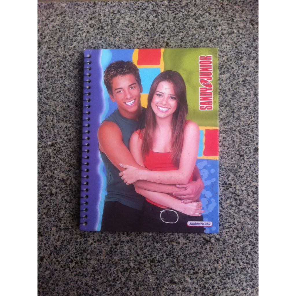 Caderno Sandy e Junior espiral 96 folhas | Shopee Brasil