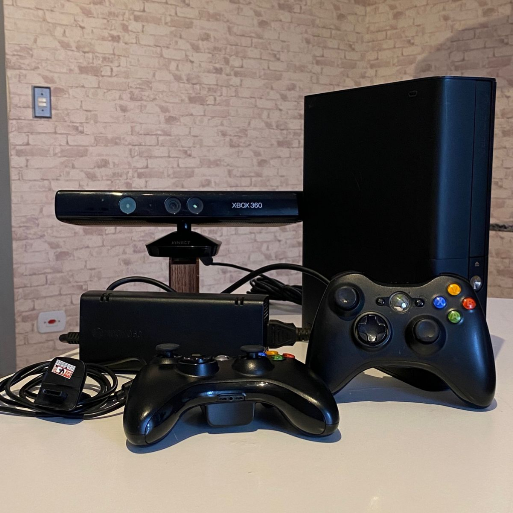 Microsoft Xbox 360 + Kinect + Controles + Jogos 4gb Standard Destravado ...