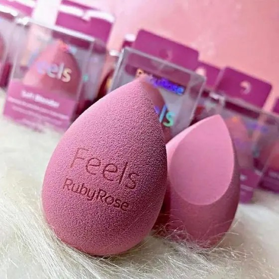 Esponja aplicadora feels mood para maquiagem Ruby Rose | Shopee Brasil