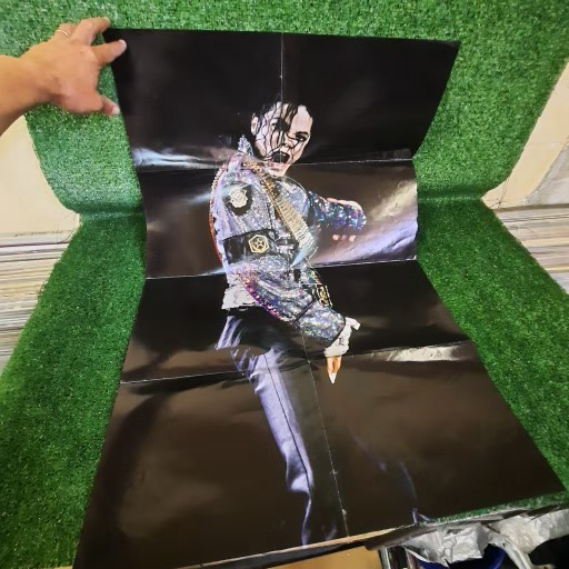 Revista Pôster Michael Jackson Forever / Excelente estado | Shopee Brasil