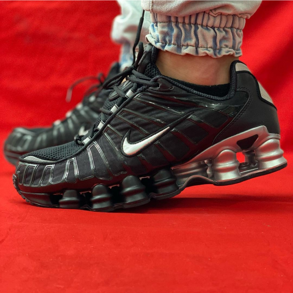 Nike Shox 12 molas Preto e Prata | Shopee Brasil