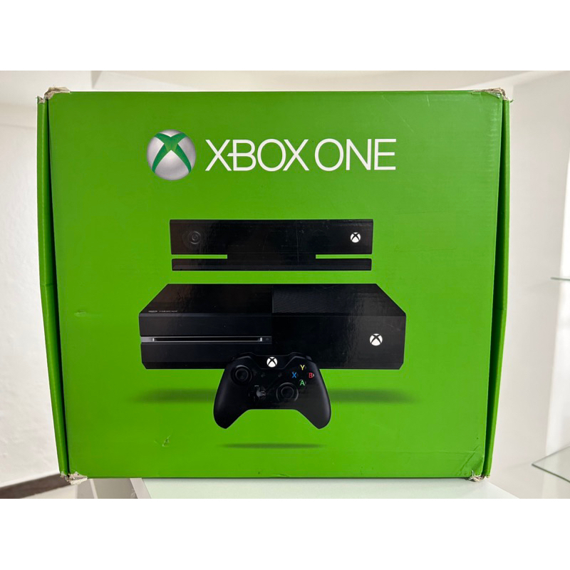 Xbox One Fat Seminovo 500 Gb com Kinect na caixa