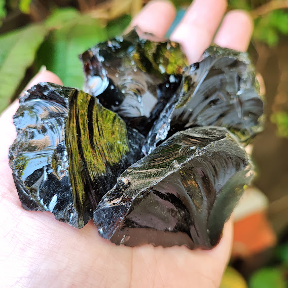 Obsidiana Negra Pedra Protetora Contra Negatividade Pedra Natural Bruta | Shopee Brasil