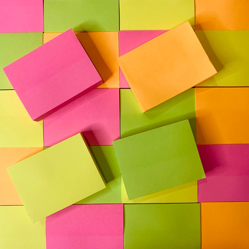 Post-it Bloco de notas com 100 folhas 38x51mm - Cor Neon - Unidade ...