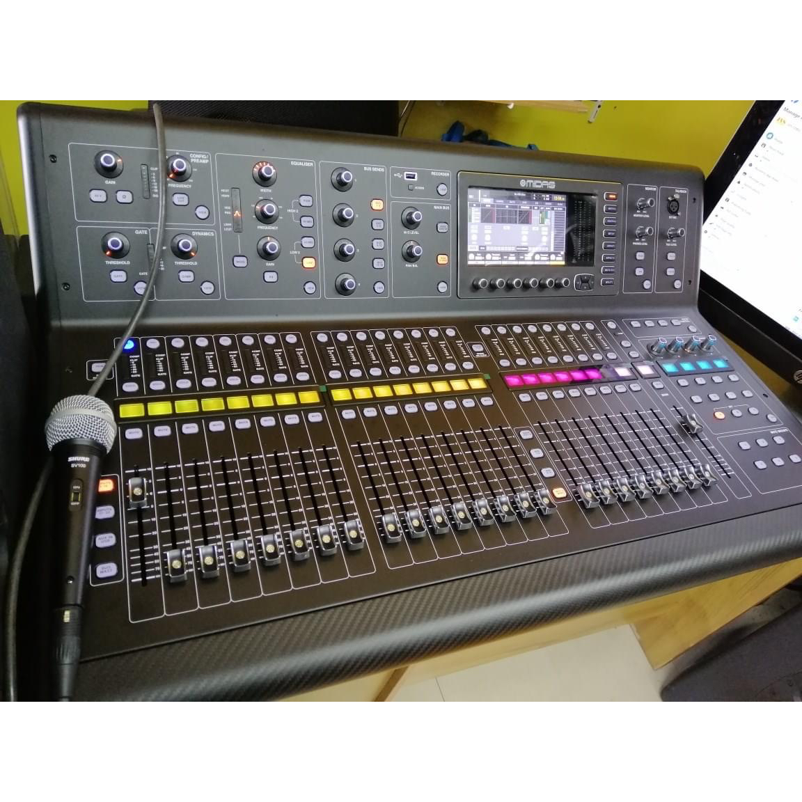 BIG DISCOUNT Midas M32 Live Digital Console WI 32x Midas Pro Mic ...