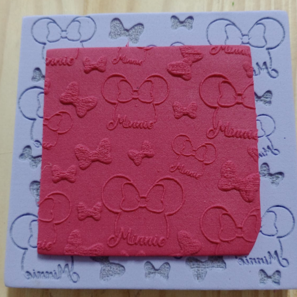 Marcador textura minnie em eva 10x10 | Shopee Brasil
