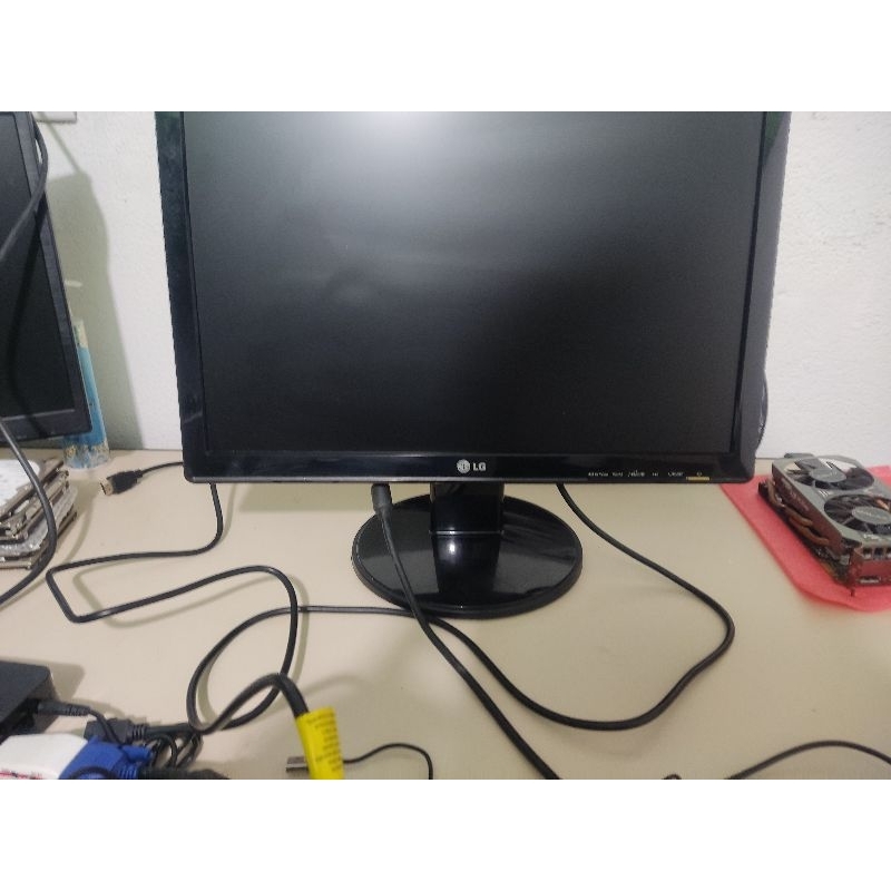 monitor LG 19 polegadas wide funcionando perfeitamente | Shopee Brasil