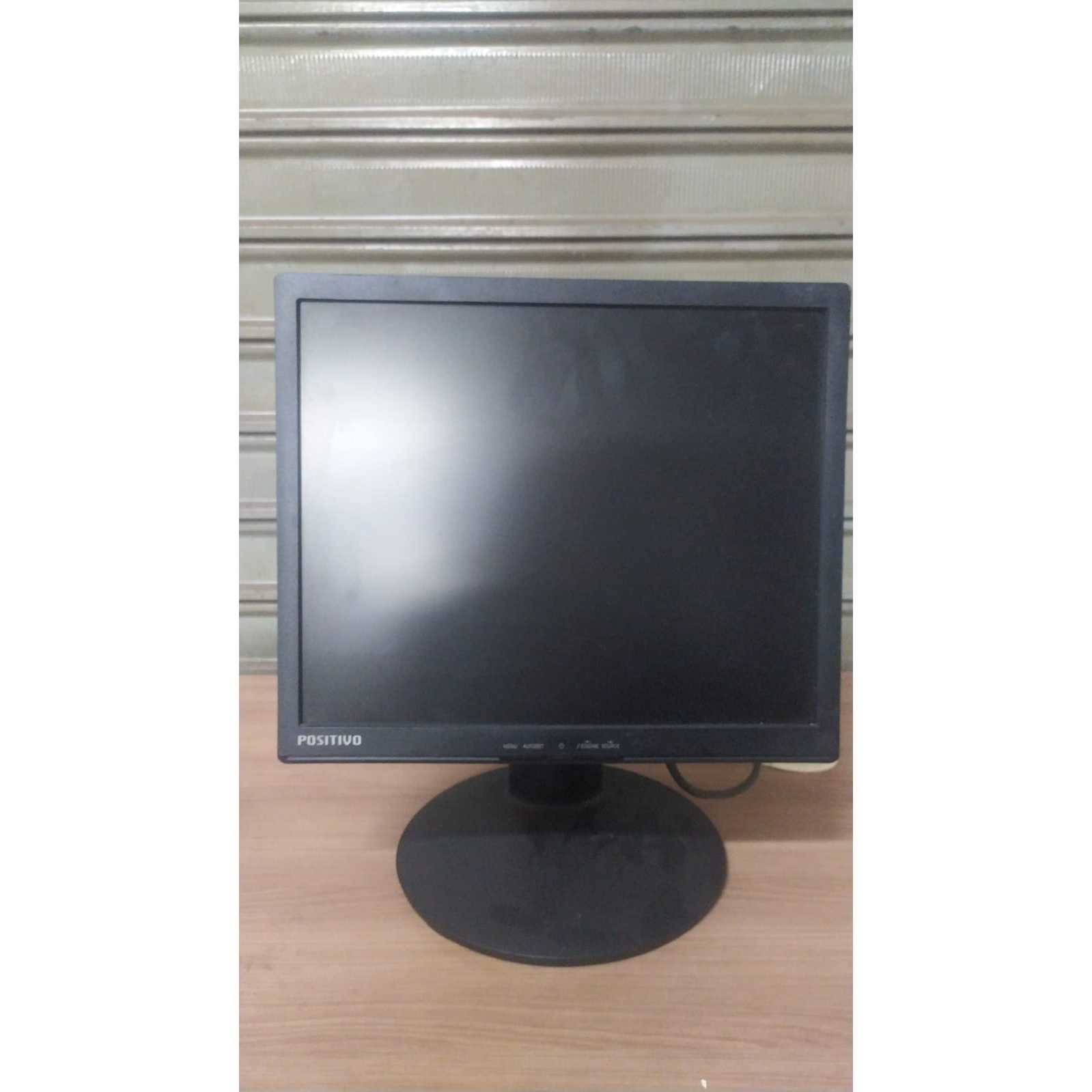 MONITOR POSITIVO 19" COM BASE REGULAVEL | Shopee Brasil