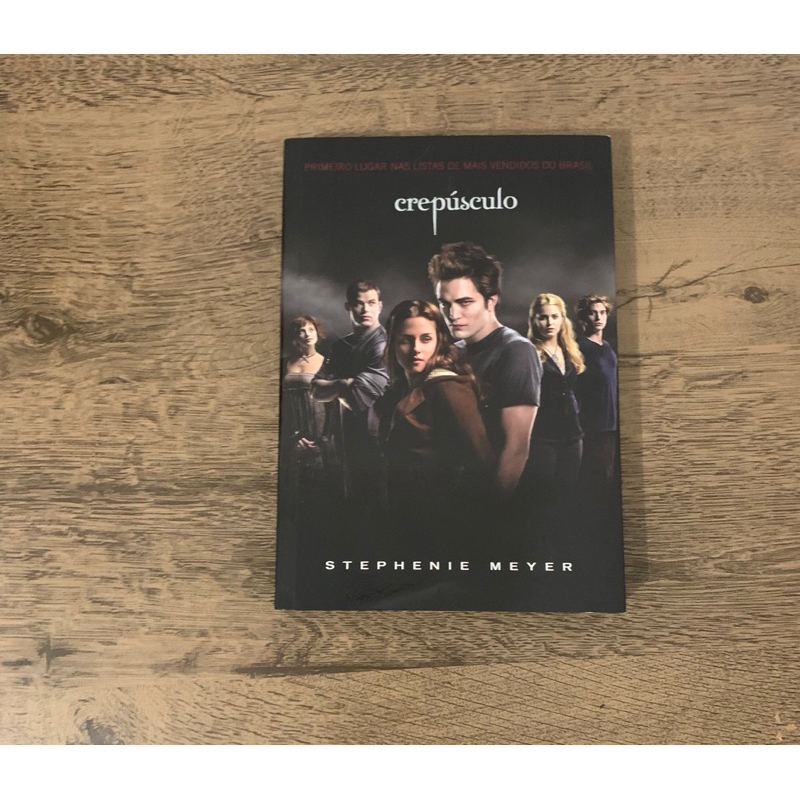 Livro: Crepúsculo - Stephenie Meyer (novo) + Pôster oficial | Shopee Brasil