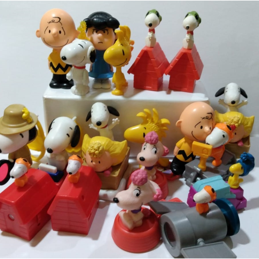 Bonecos do Snoopy e sua turma McDonald's de 2016 | Shopee Brasil