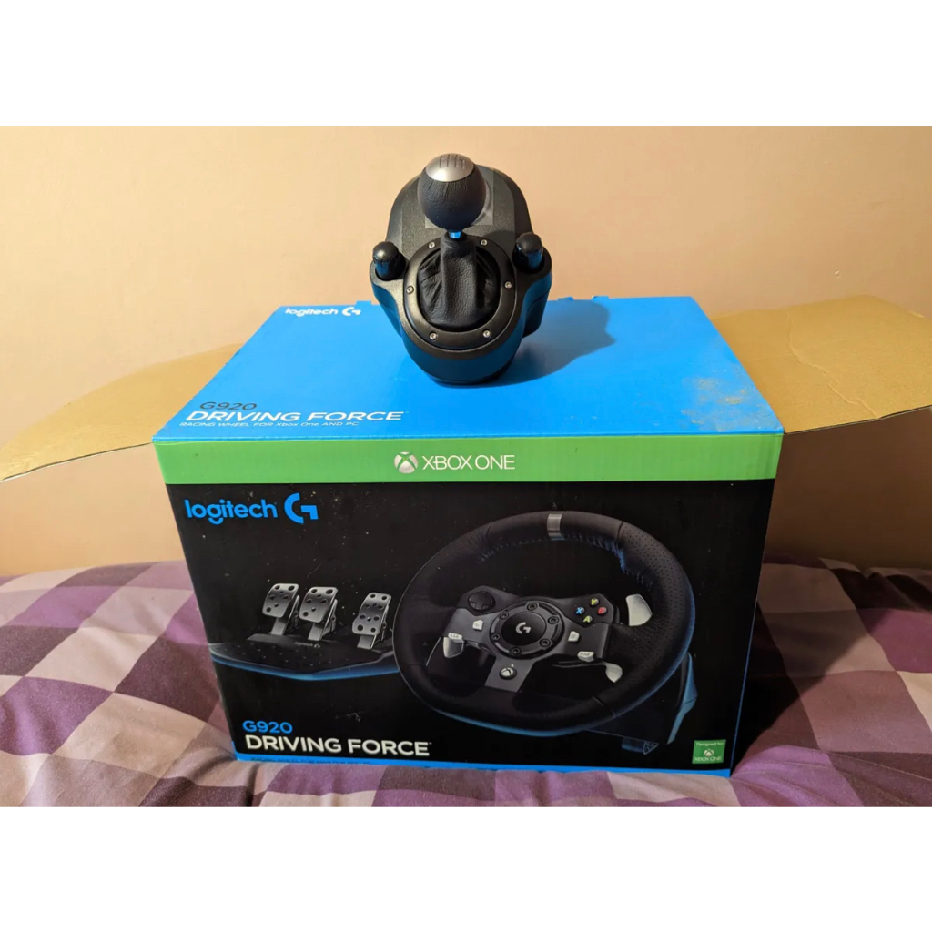 Logitech G920 steering wheel, shifter and pedals for Xbox One and PC ...